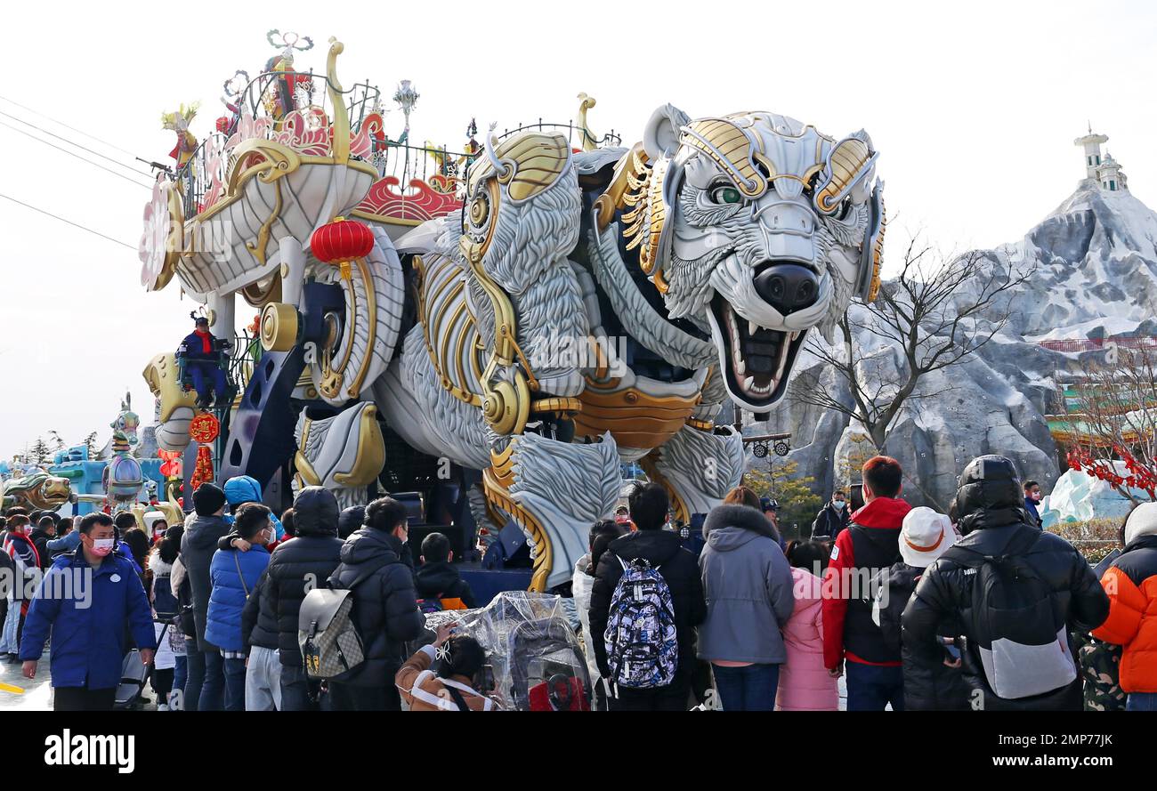 The giant-beast-shaped bionic technology robot float made in China ...