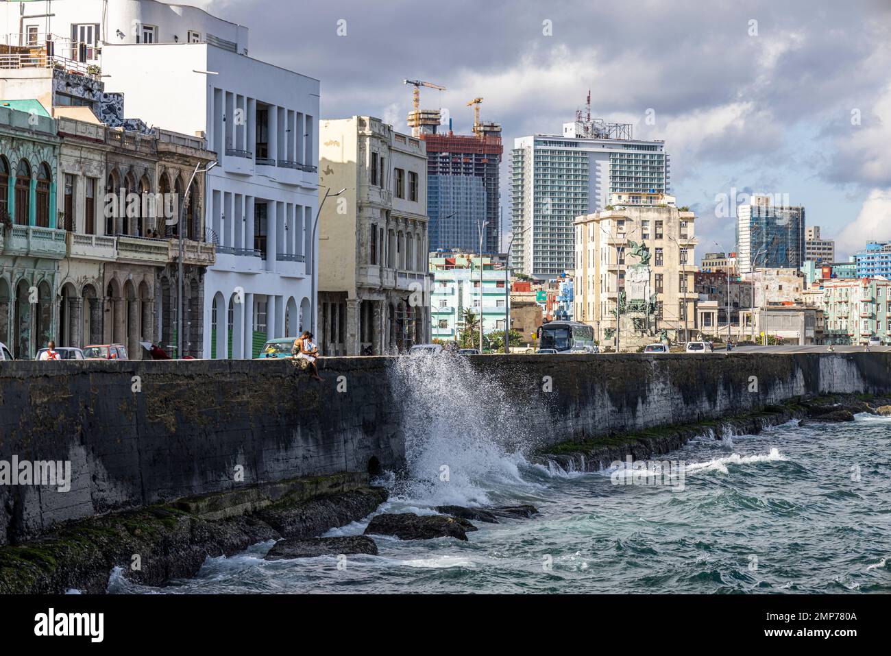 Malecon sea wall hi-res stock photography and images - Alamy