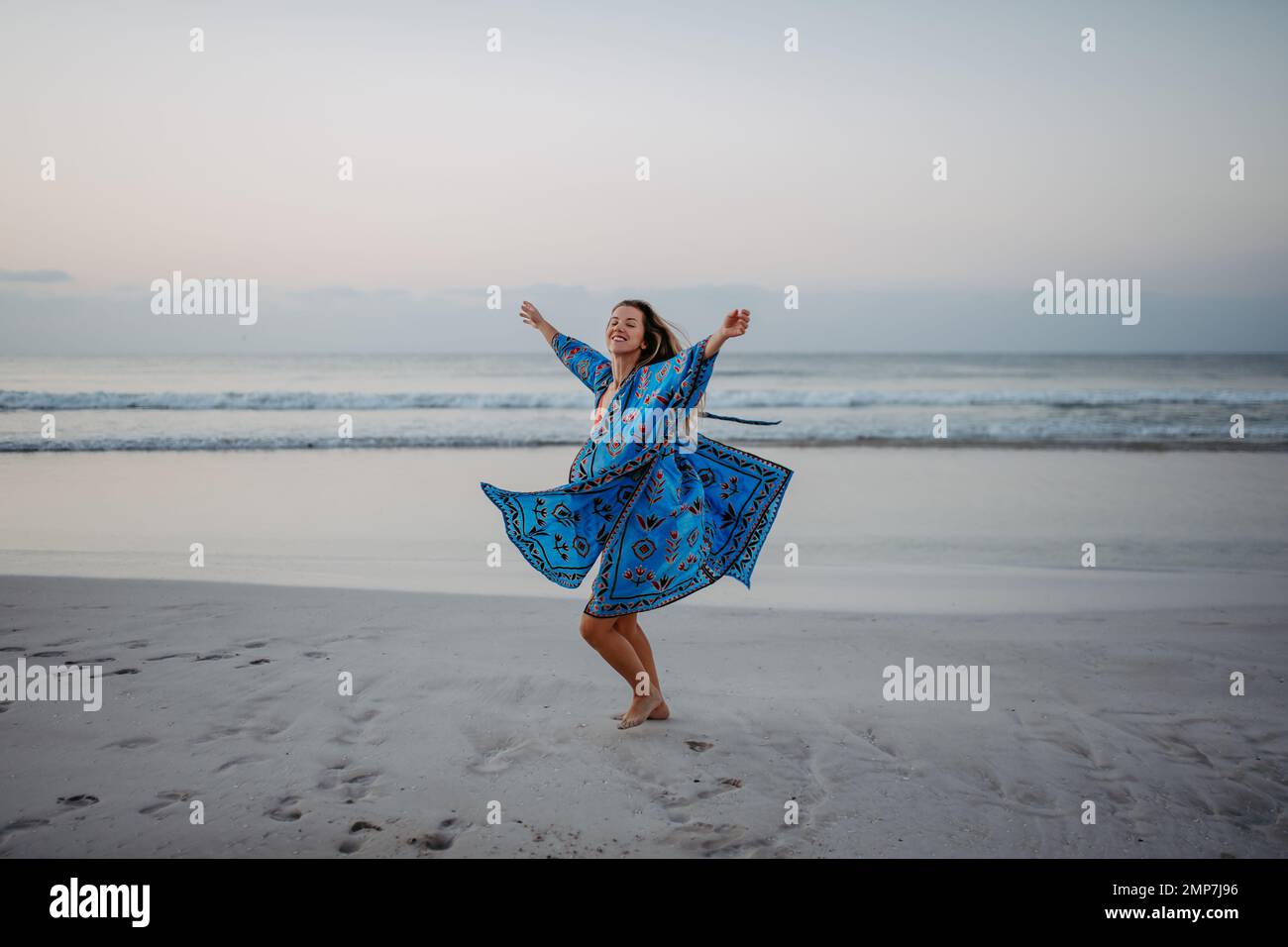 Dancing caribbean beach hi-res stock photography and images - Alamy