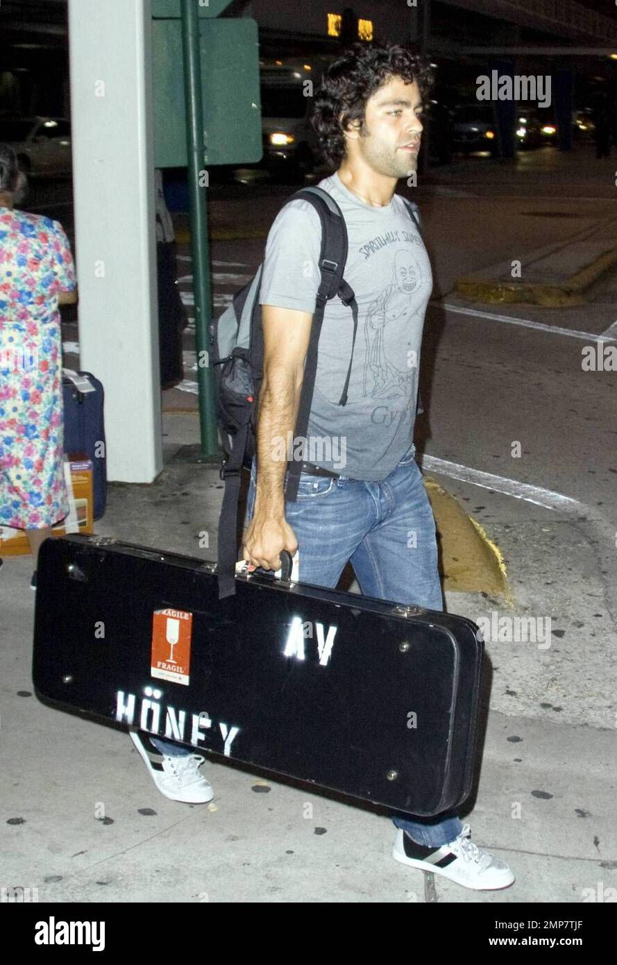 "Entourage" star and musician Adrian Grenier is spotted at Miami ...