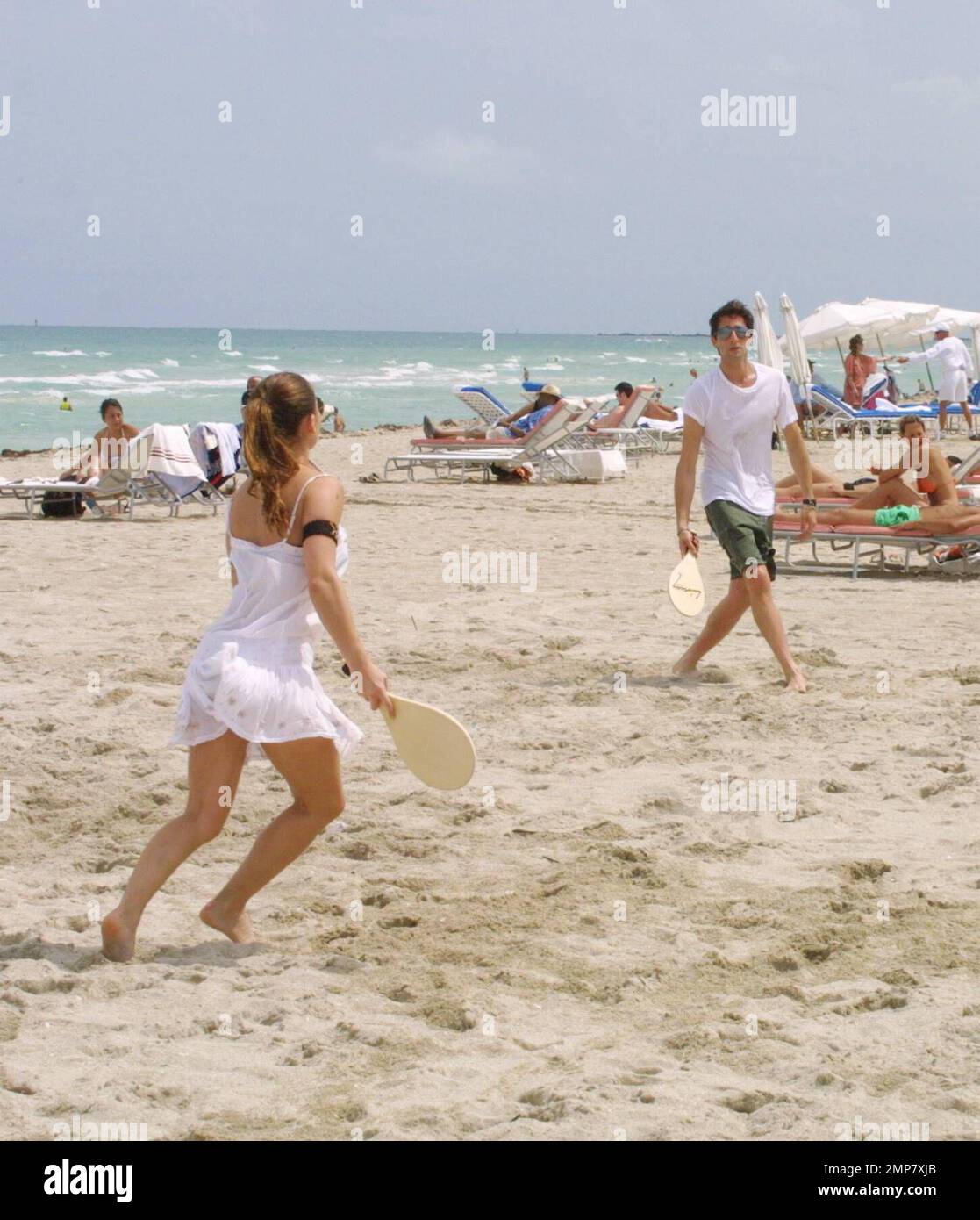 Adrien Brody and new girlfriend Spanish actress Elsa Pataky play ...