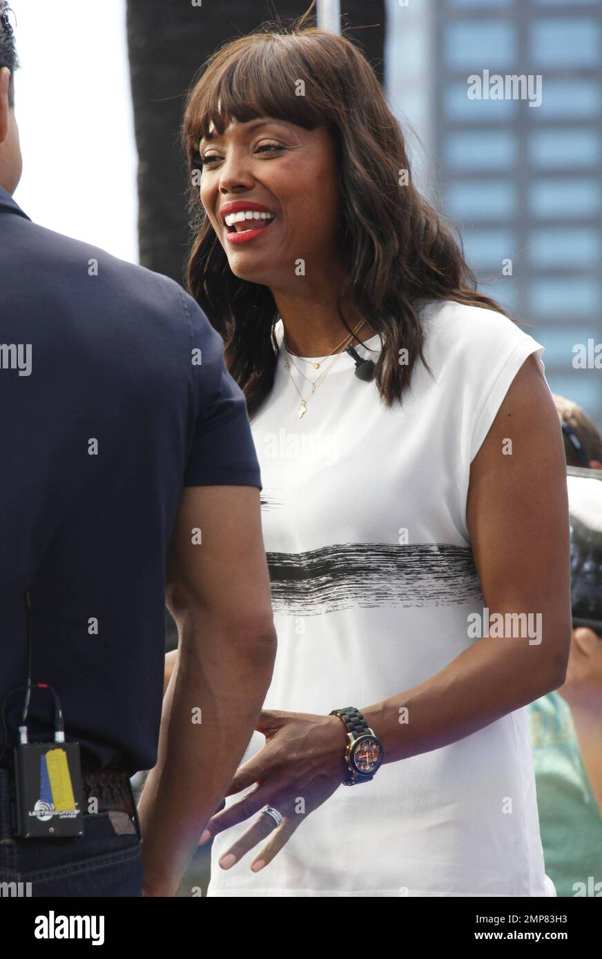 “Archer” star Aisha Tyler makes an appearance on ‘Extra’ entertainment ...