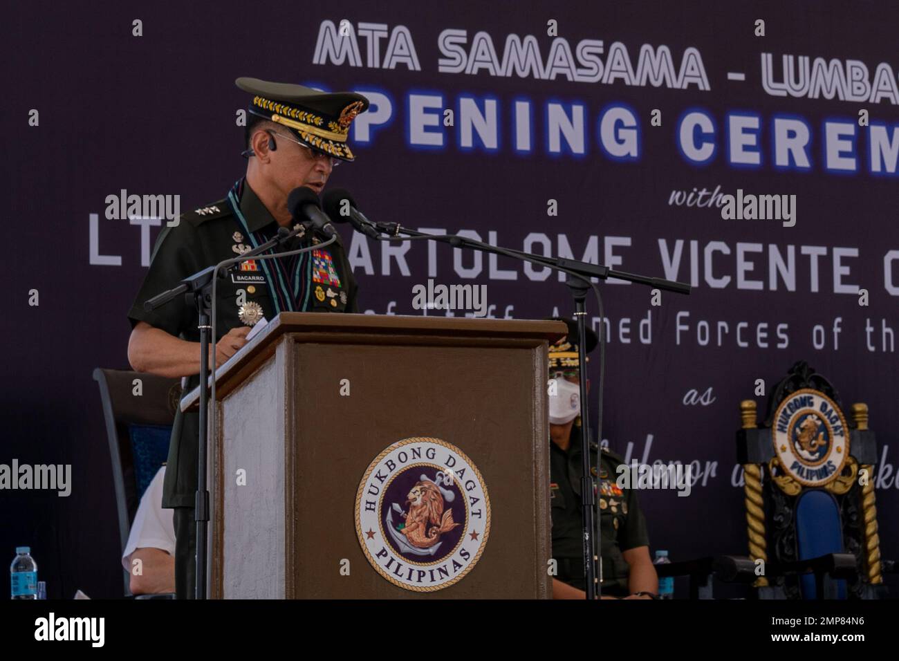 21011-N-DB724-2252 CEBU, Philippines (Oct. 11, 2022) Lt. Gen. Bartolome ...