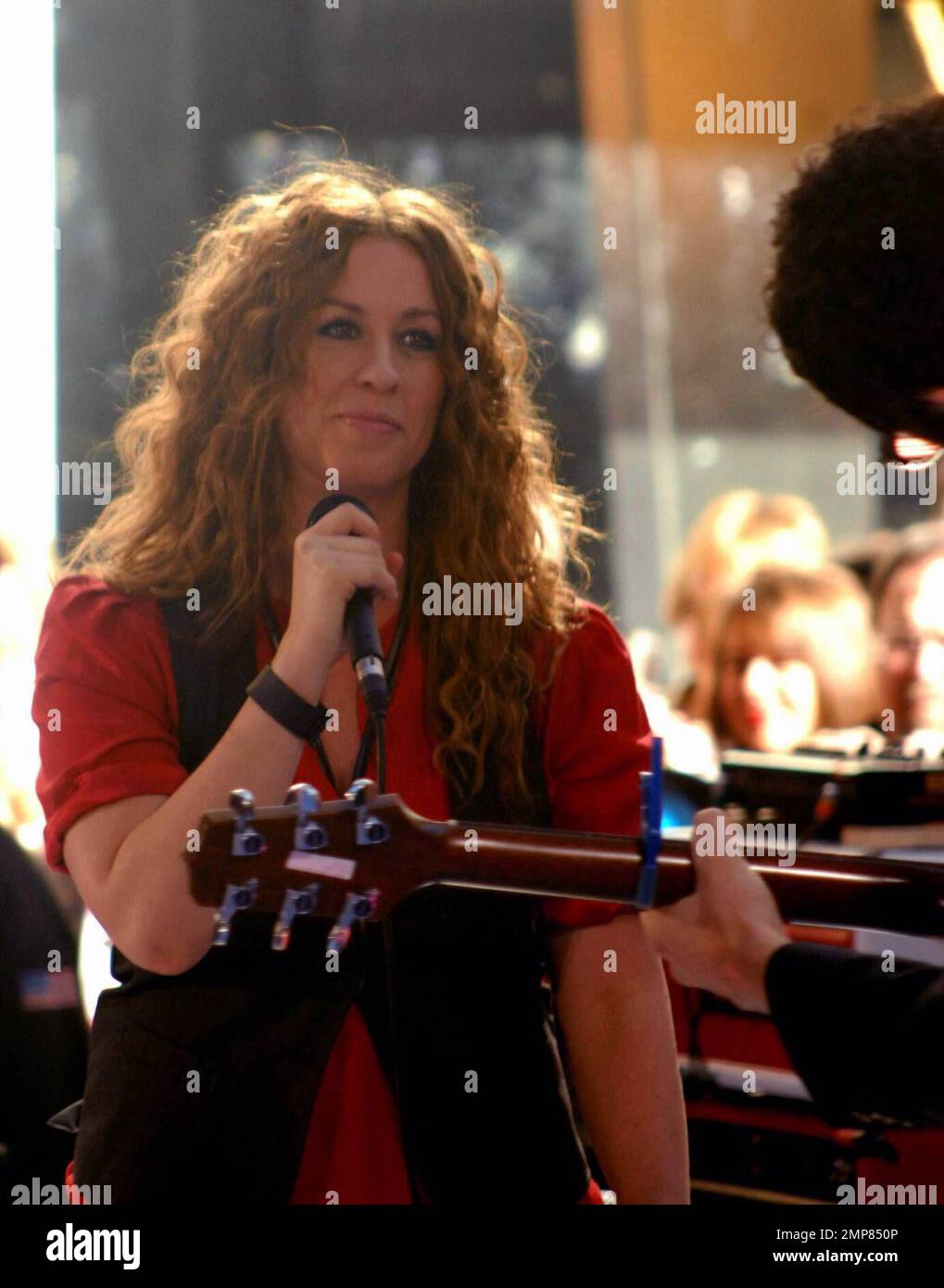 Alanis Morissette performs live on "Today" as part of their concert ...