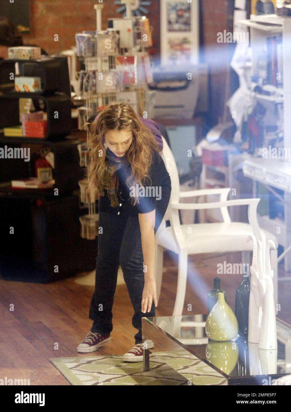 Jessica Alba is finally starting to show signs of a growing baby bump ...