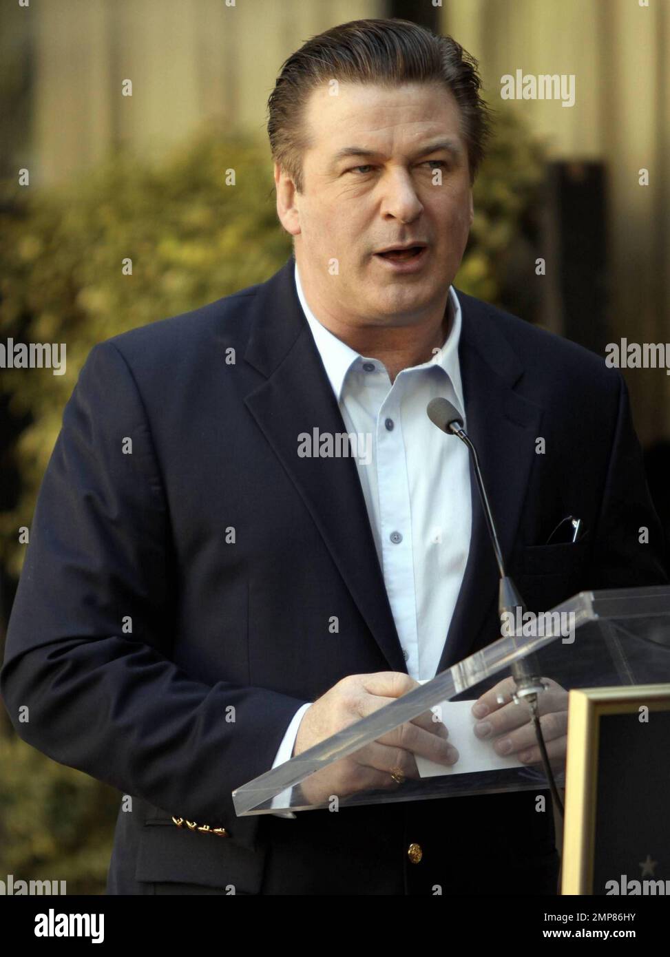 Alec baldwin alec baldwin family hi-res stock photography and images ...