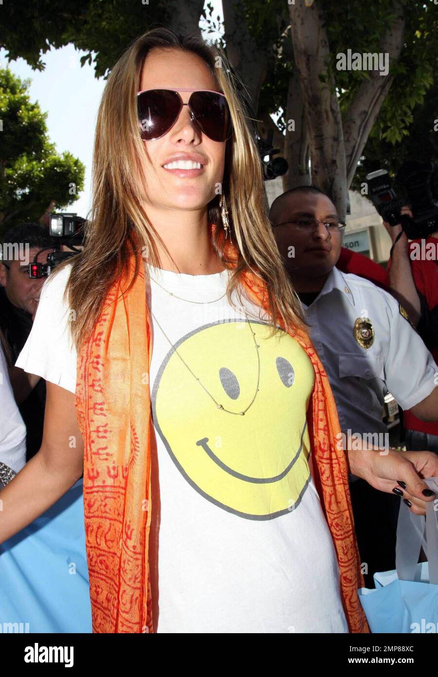 Victoria's Secret model Alessandra Ambrosia shopped Kitsons on Robertson Blvd. this afternoon ...