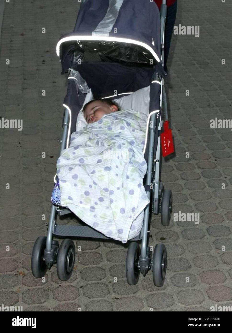 Super model Alessandra Ambrosio, fiance Jamie Mazur and their baby girl ...