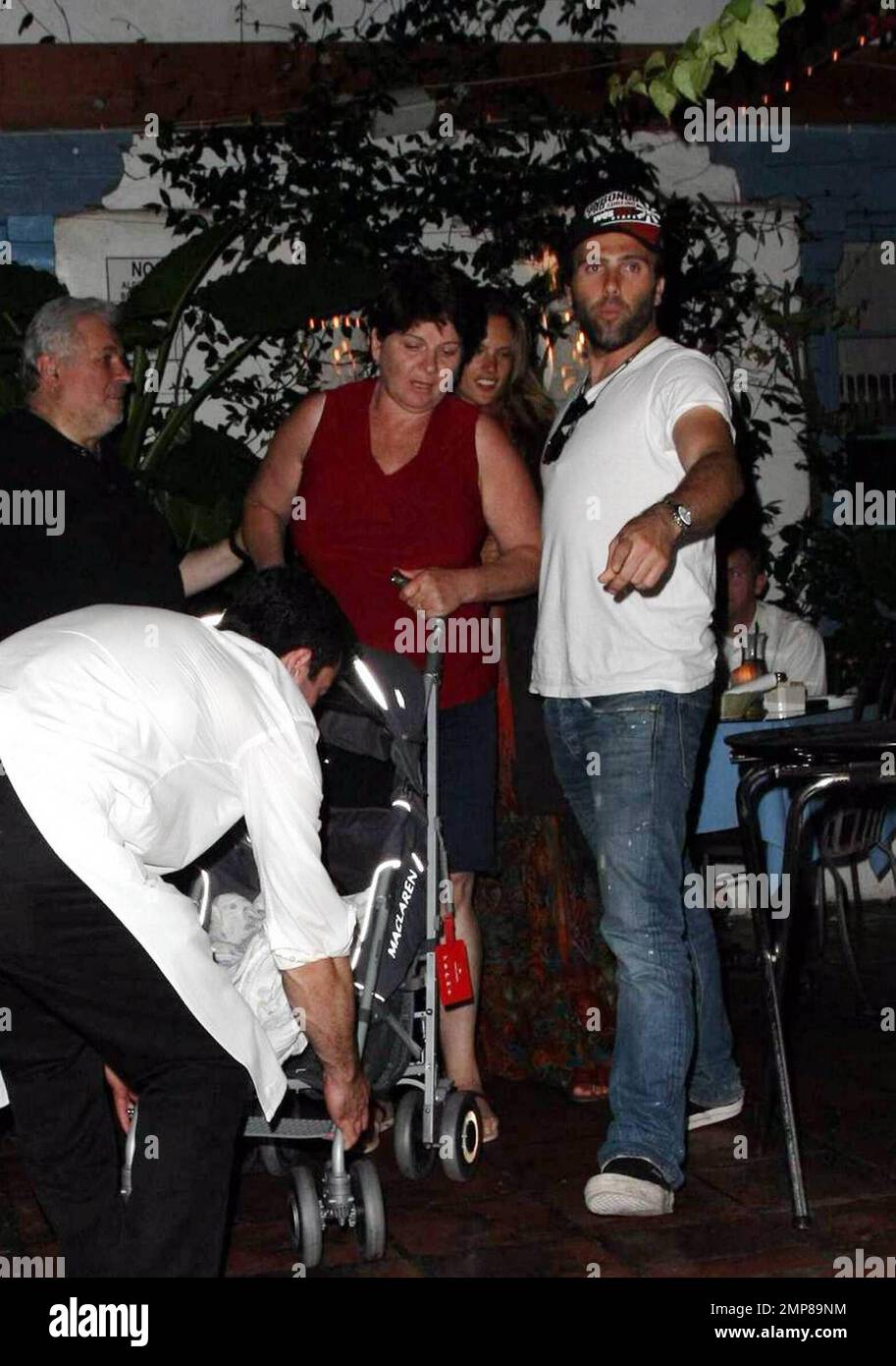 Super model Alessandra Ambrosio, fiance Jamie Mazur and their baby girl ...