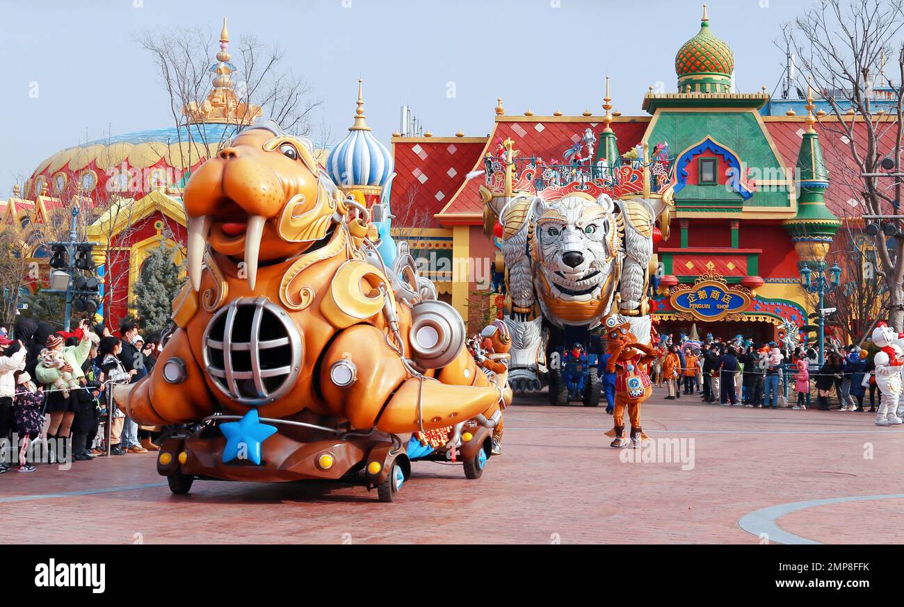 The giant-beast-shaped bionic technology robot float made in China ...