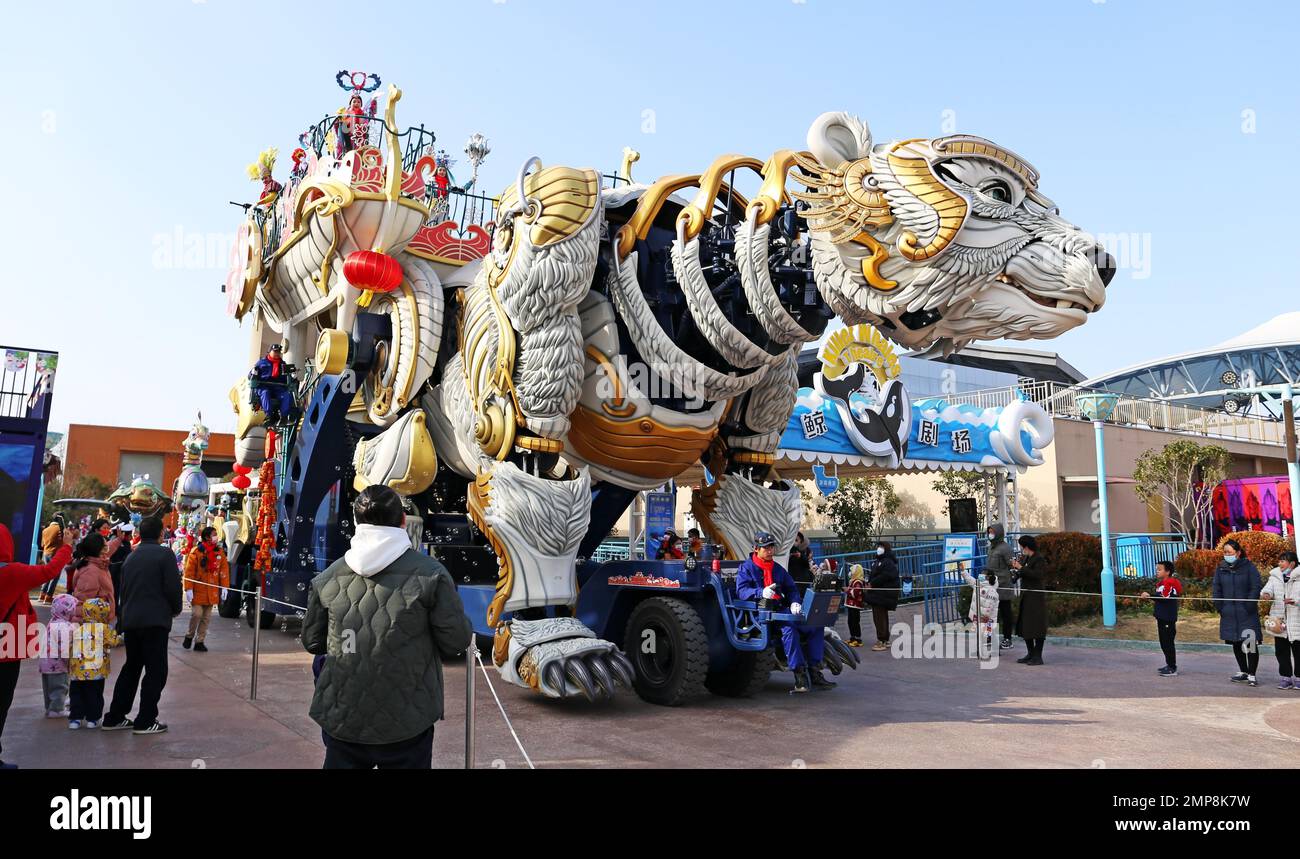 The giant-beast-shaped bionic technology robot float made in China ...