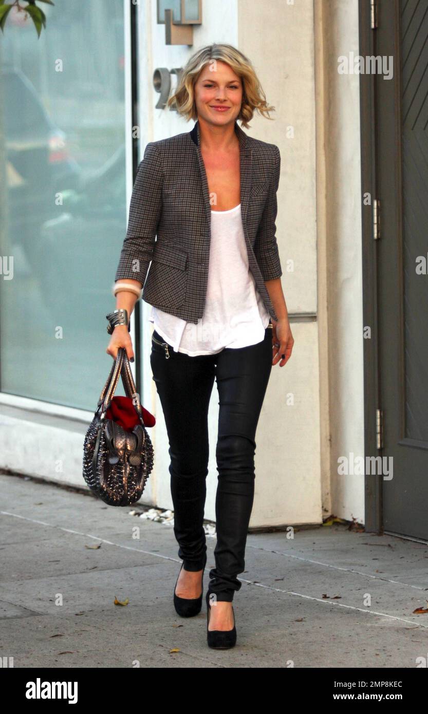 Ali Larter waves to photographers while out and about in Los Angeles ...