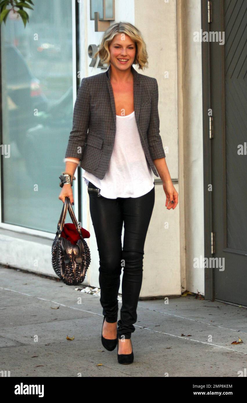 Ali Larter waves to photographers while out and about in Los Angeles ...