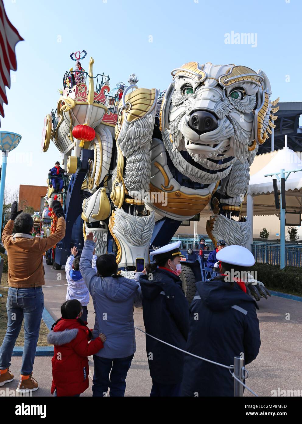 The giant-beast-shaped bionic technology robot float made in China ...