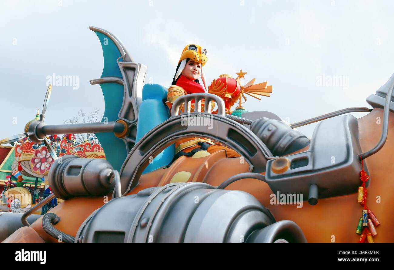 The giant-beast-shaped bionic technology robot float made in China ...