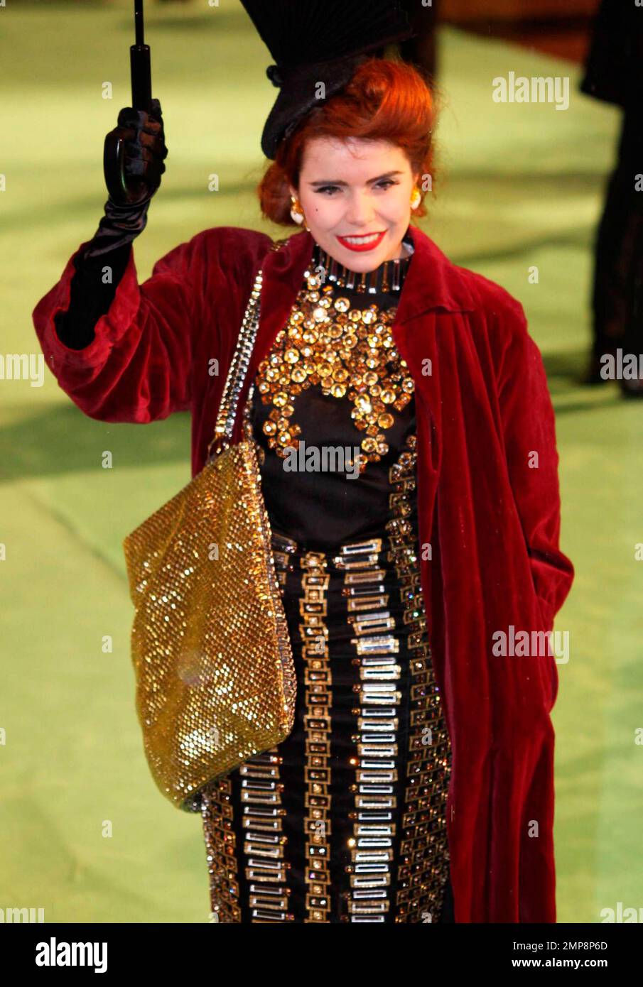 Paloma Faith arrives at the Royal World Premiere of "Alice In ...