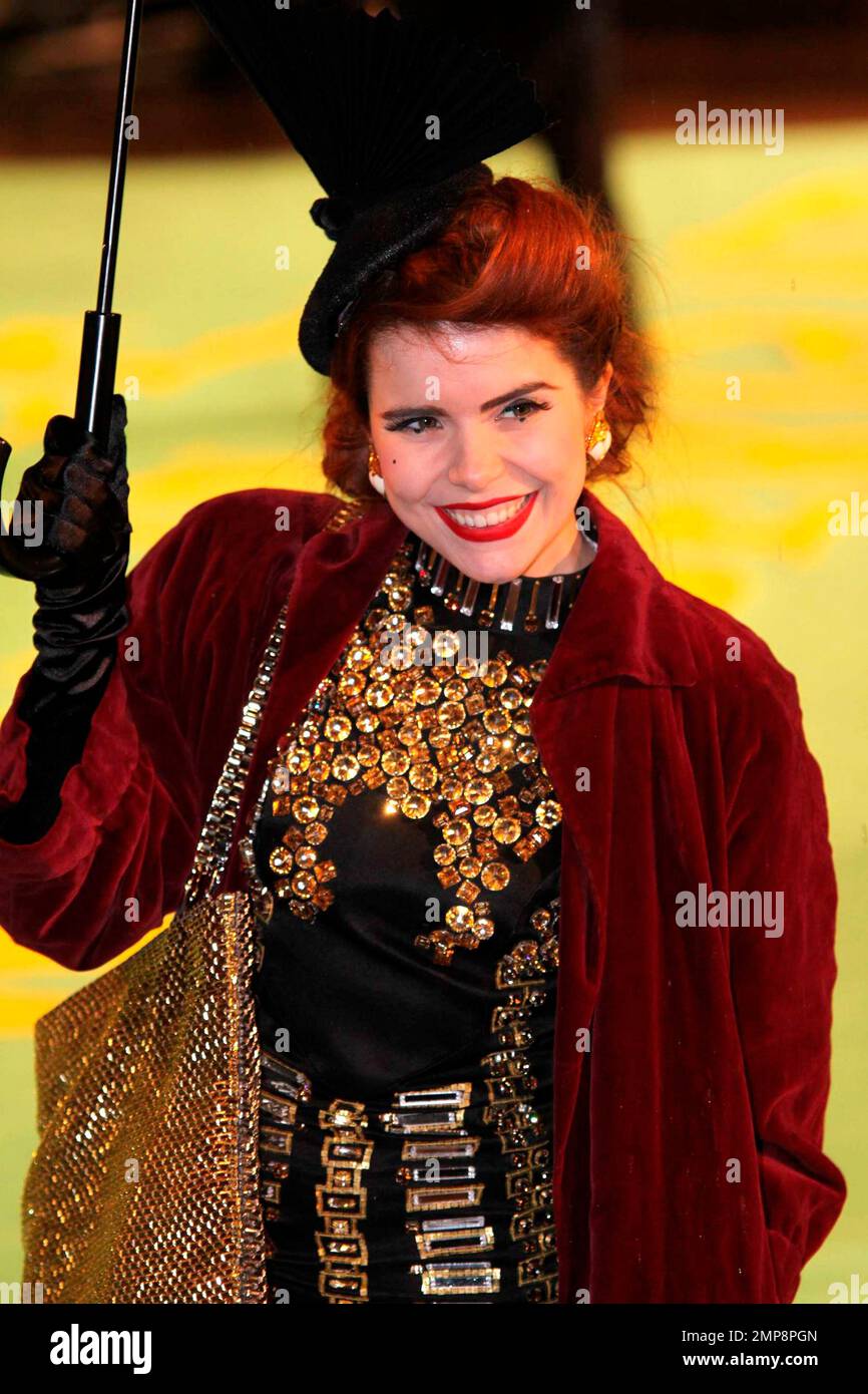 Paloma Faith arrives at the Royal World Premiere of "Alice In ...