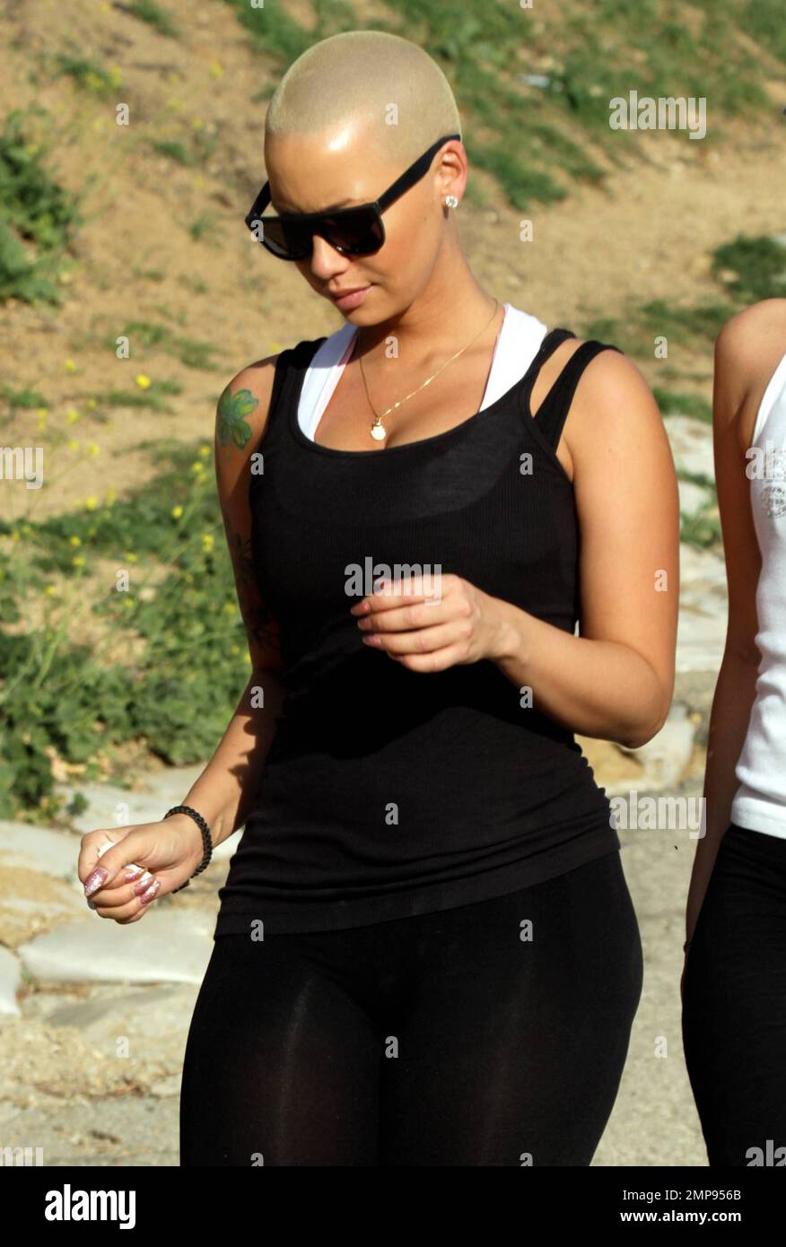 EXCLUSIVE!! Amber Rose wears figure hugging leggings that showed off ...