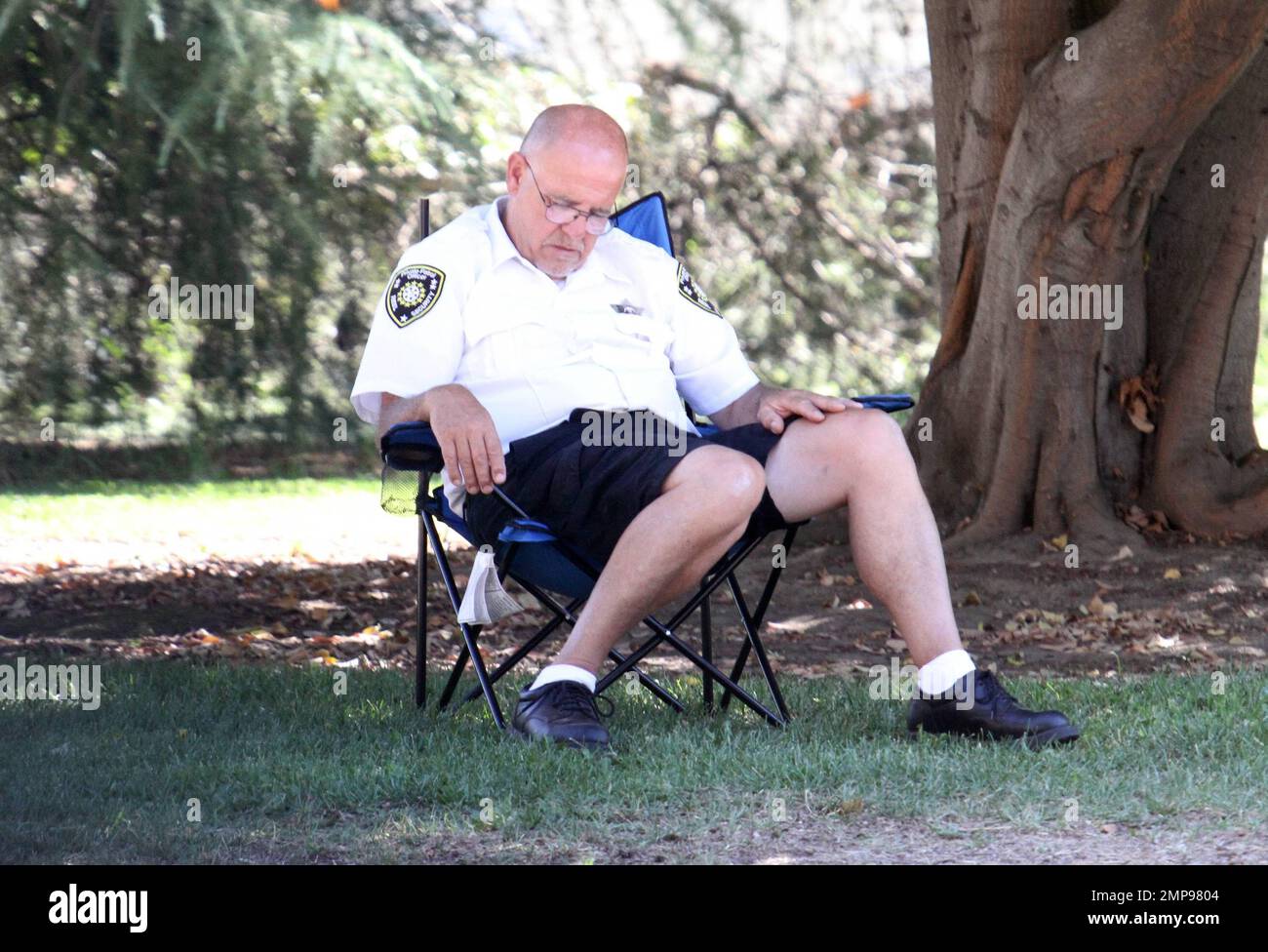 Actors prepare to shoot the asylum scenes on the set of "American ...