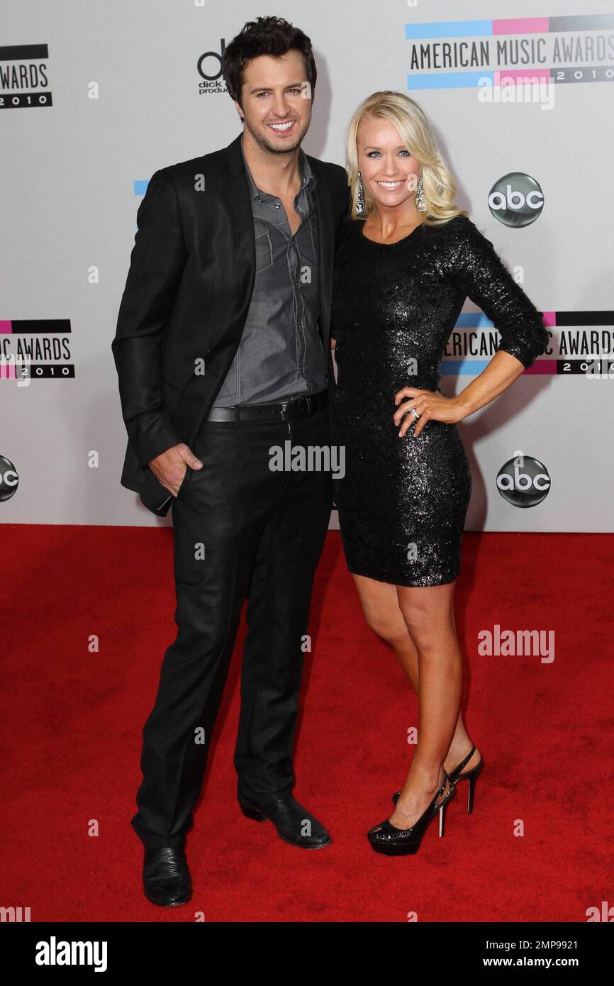 Luke Bryan walks the red carpet at the 2010 American Music Awards at ...