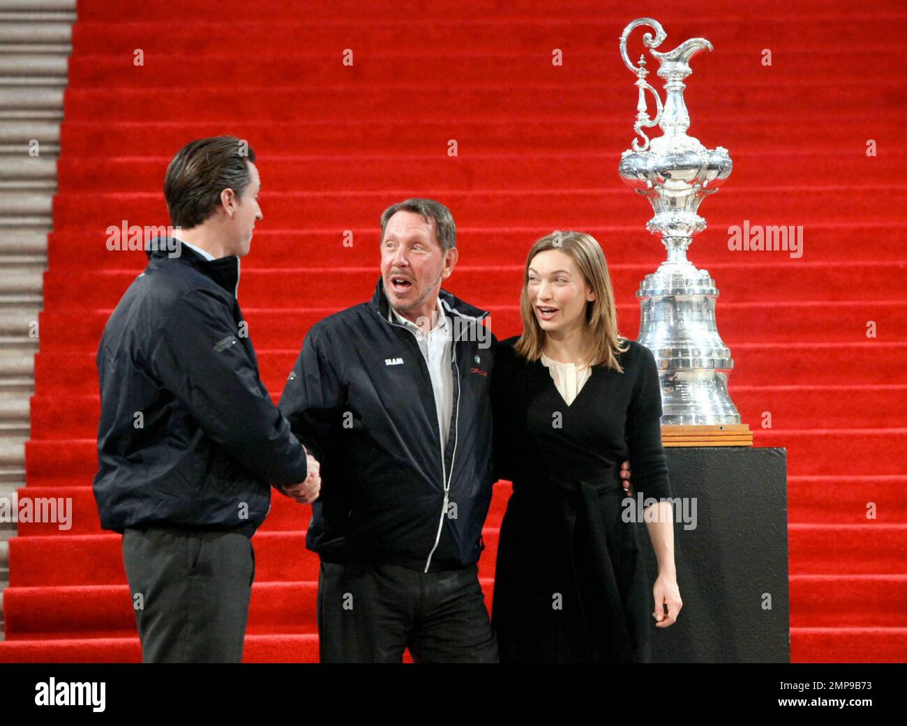 Larry ellison home hi-res stock photography and images - Alamy
