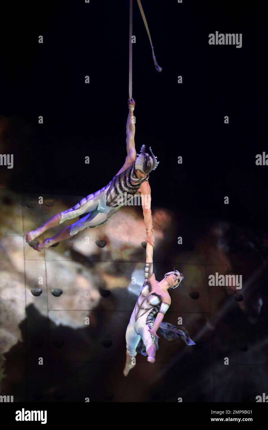 Acrobats, Alexis Trudel, left, and Catherine Audy, of Cirque Du Soleil ...