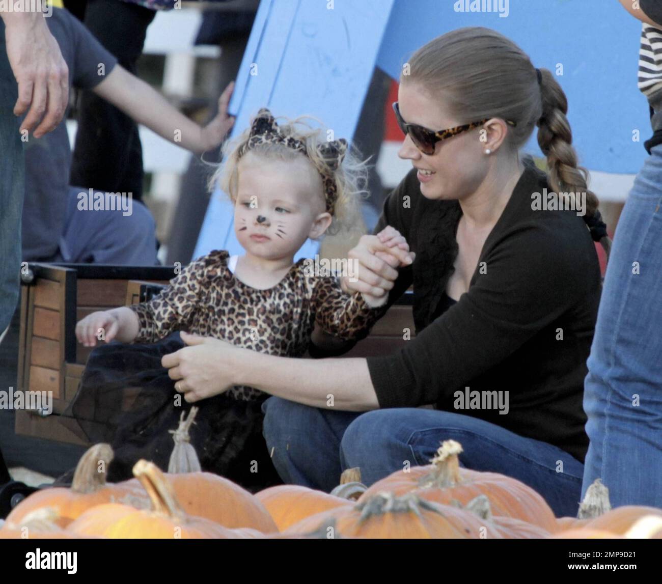 Actress Amy Adams spends a day at Mr Bones Pumpkin Patch with husband ...