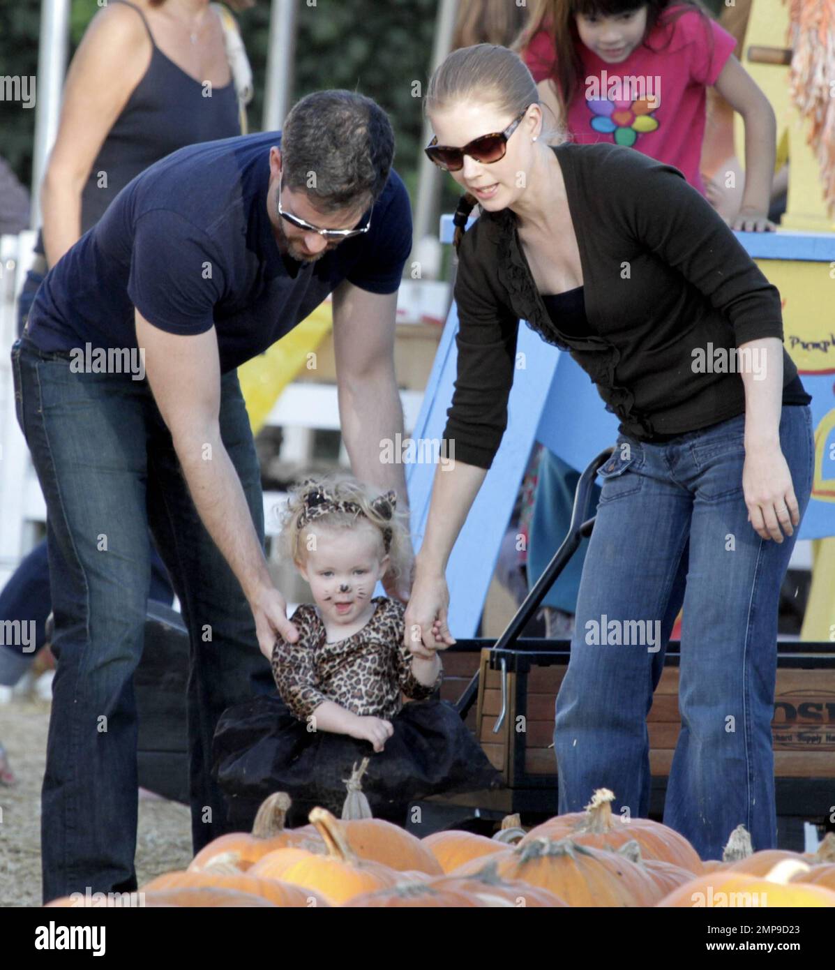 Actress Amy Adams spends a day at Mr Bones Pumpkin Patch with husband ...
