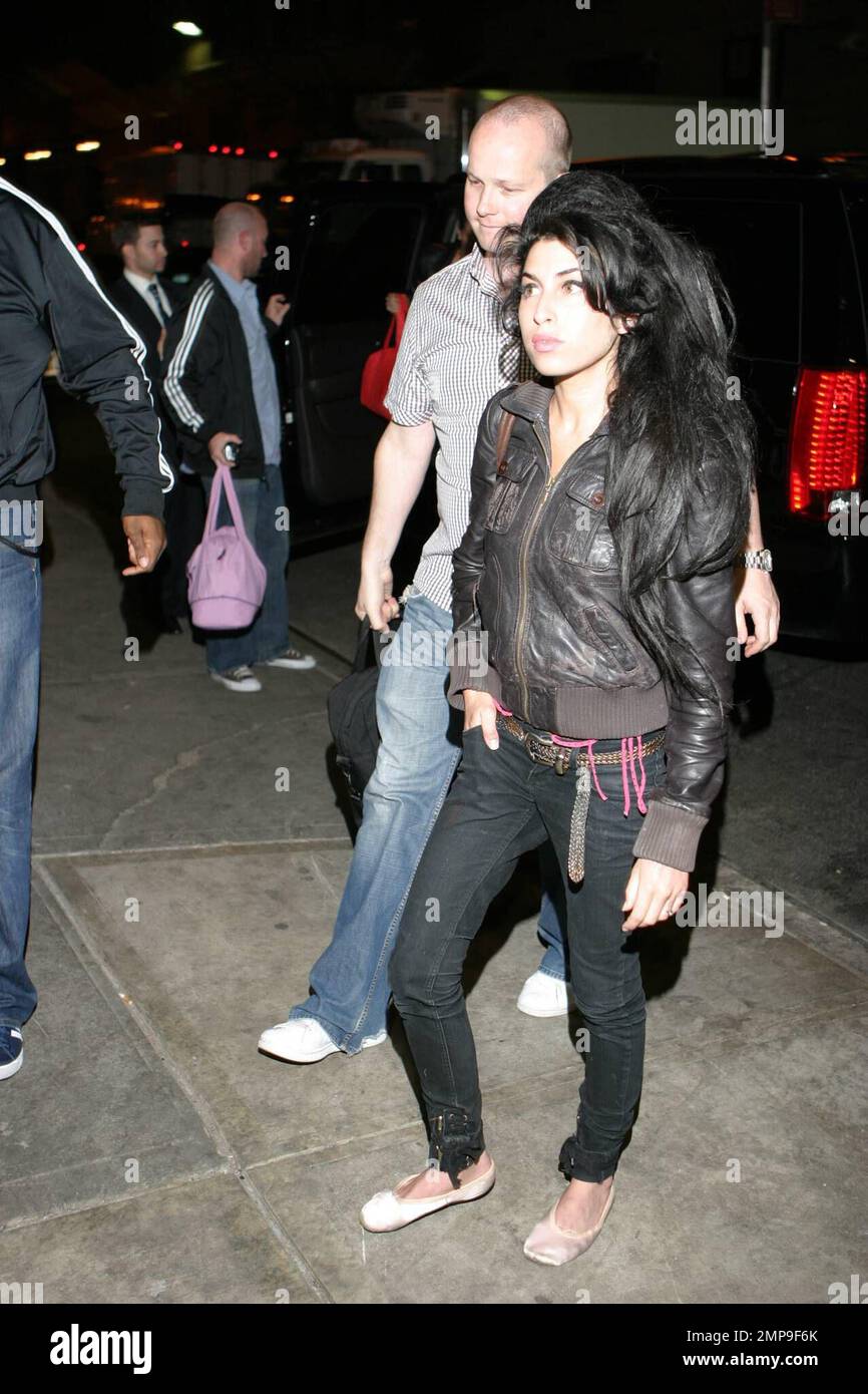 Exclusive!! Amy Winehouse makes an entrance to the Highline Ballroom in ...