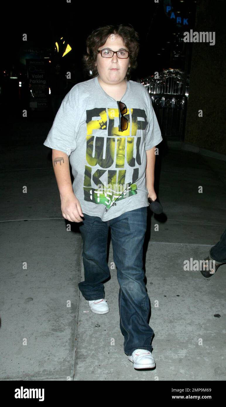 Andy milonakis show hi-res stock photography and images - Alamy