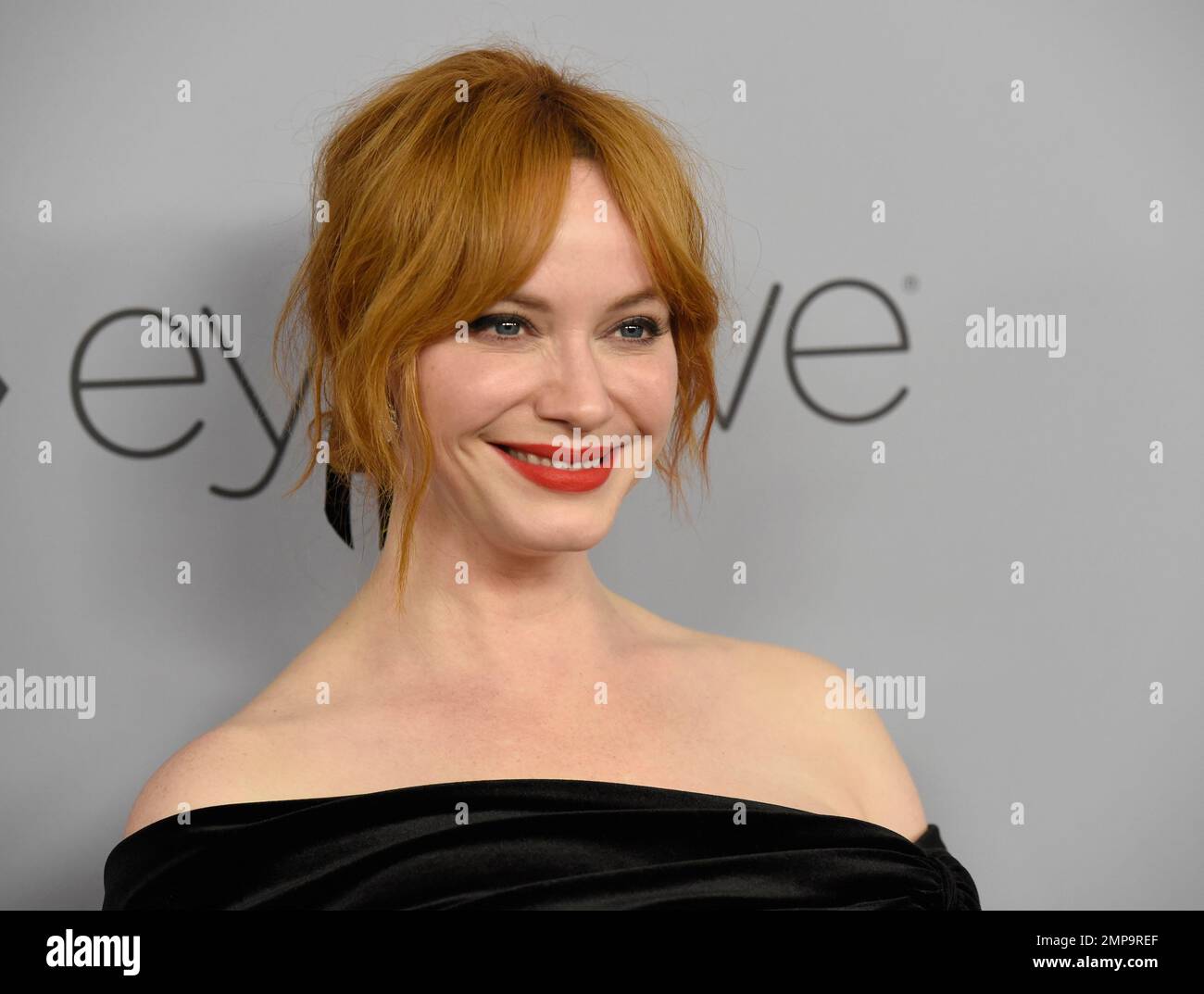Christina Hendricks arrives at the InStyle and Warner Bros. Golden ...