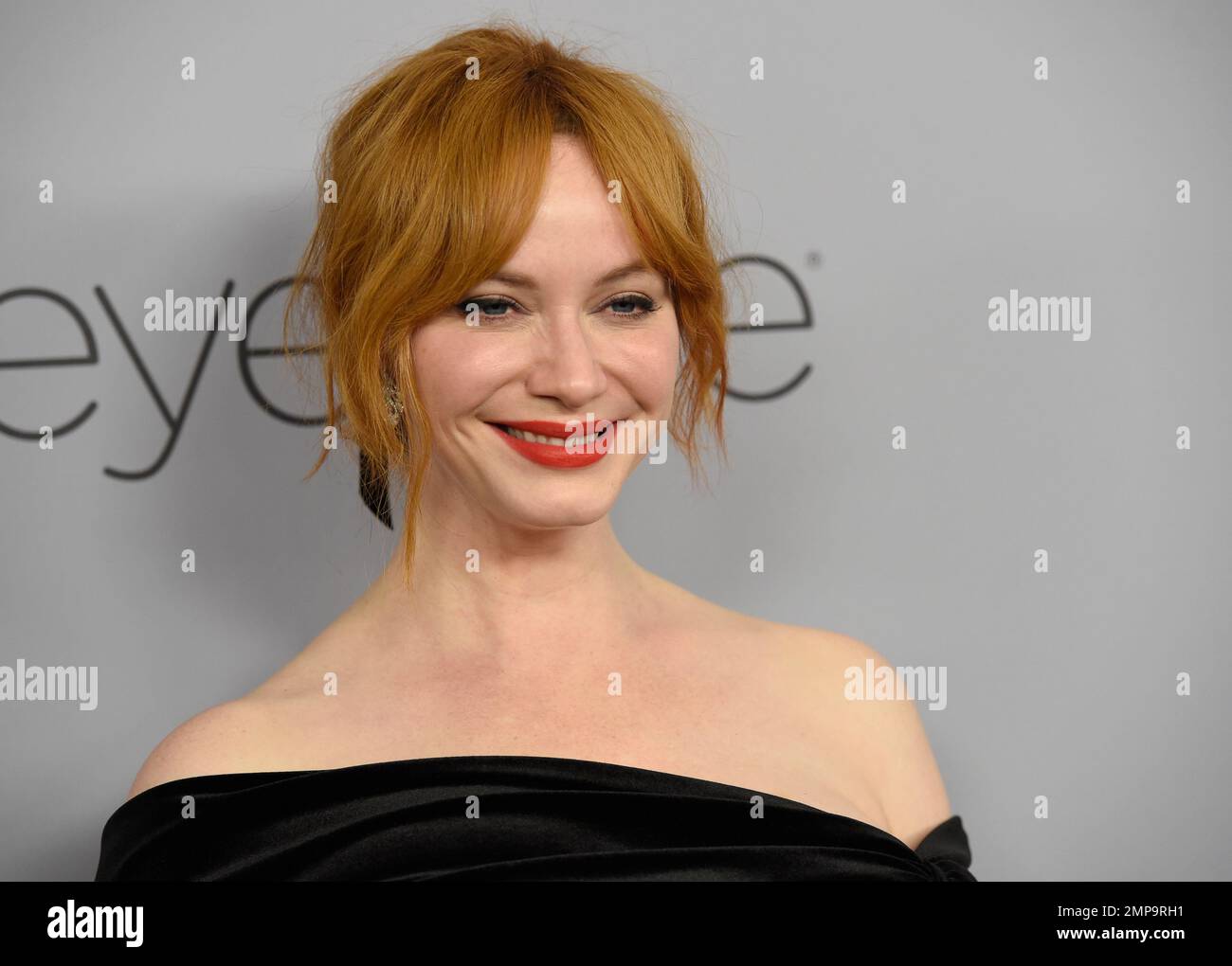 Christina Hendricks arrives at the InStyle and Warner Bros. Golden ...