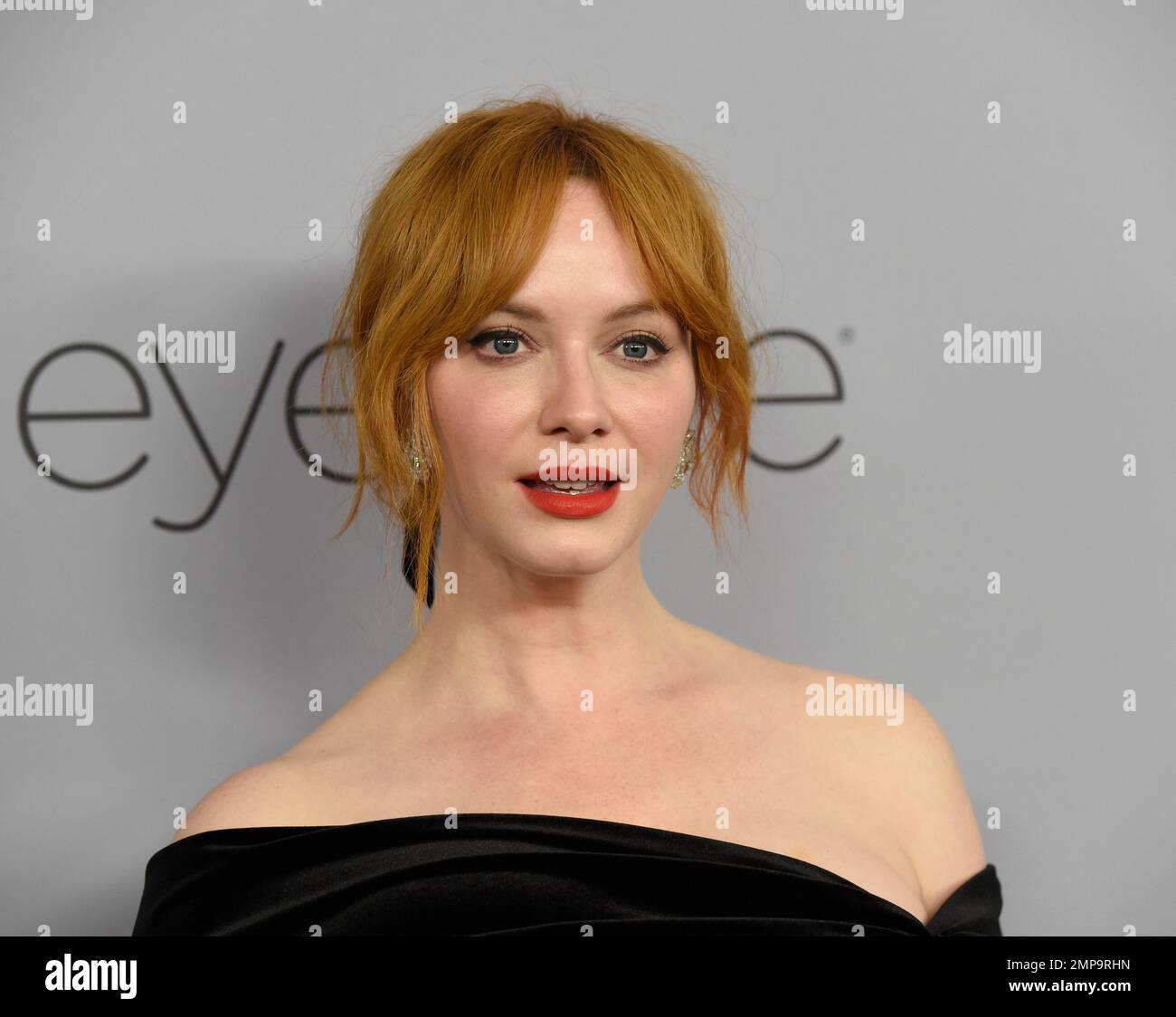 Christina Hendricks arrives at the InStyle and Warner Bros. Golden ...