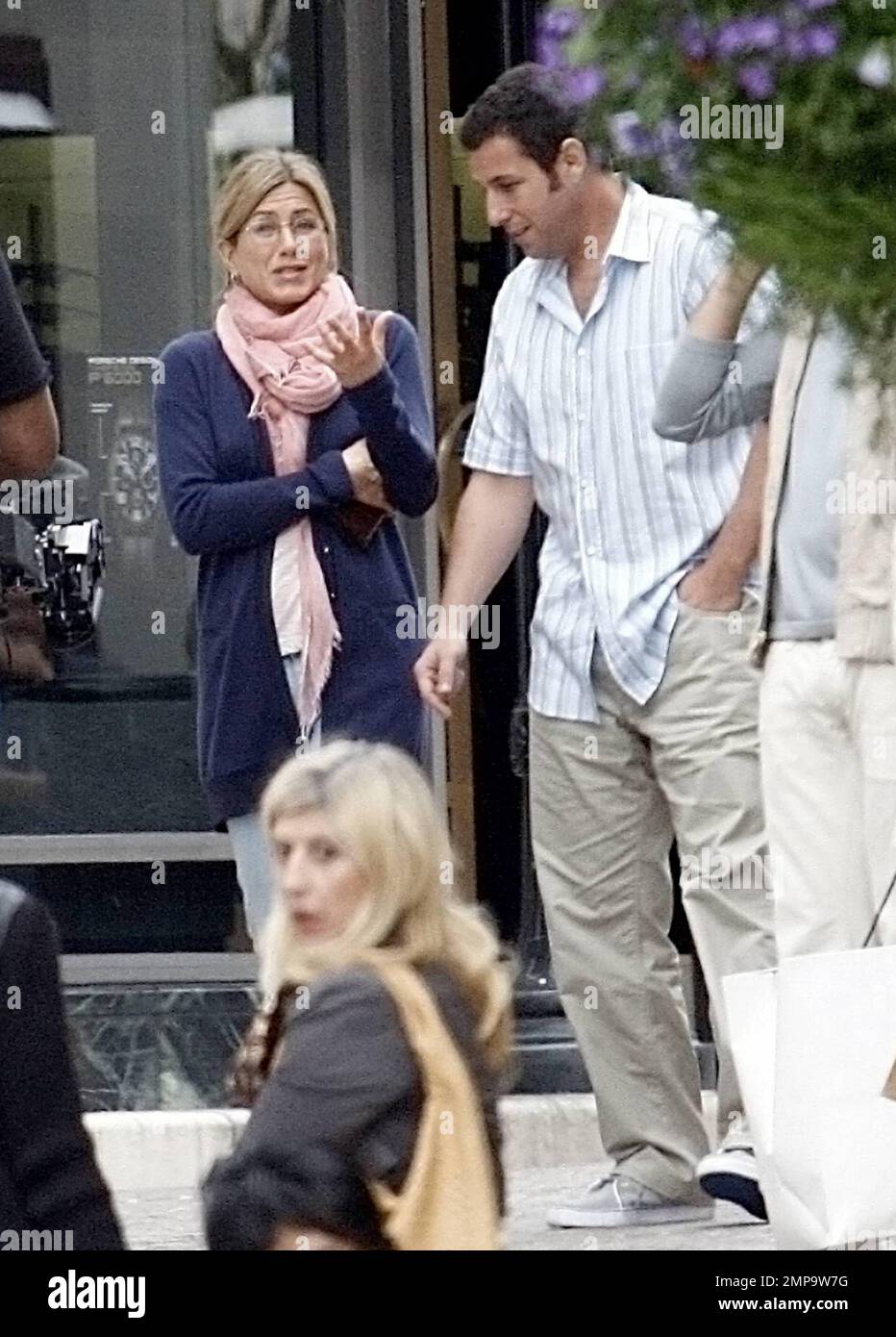 Jennifer Aniston and Adam Sandler film a scene for their upcoming film ...