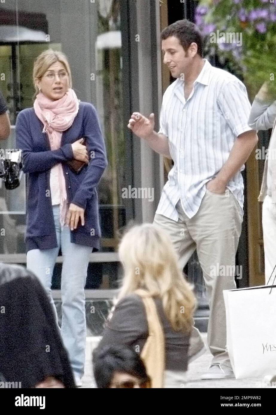 Jennifer Aniston and Adam Sandler film a scene for their upcoming film ...