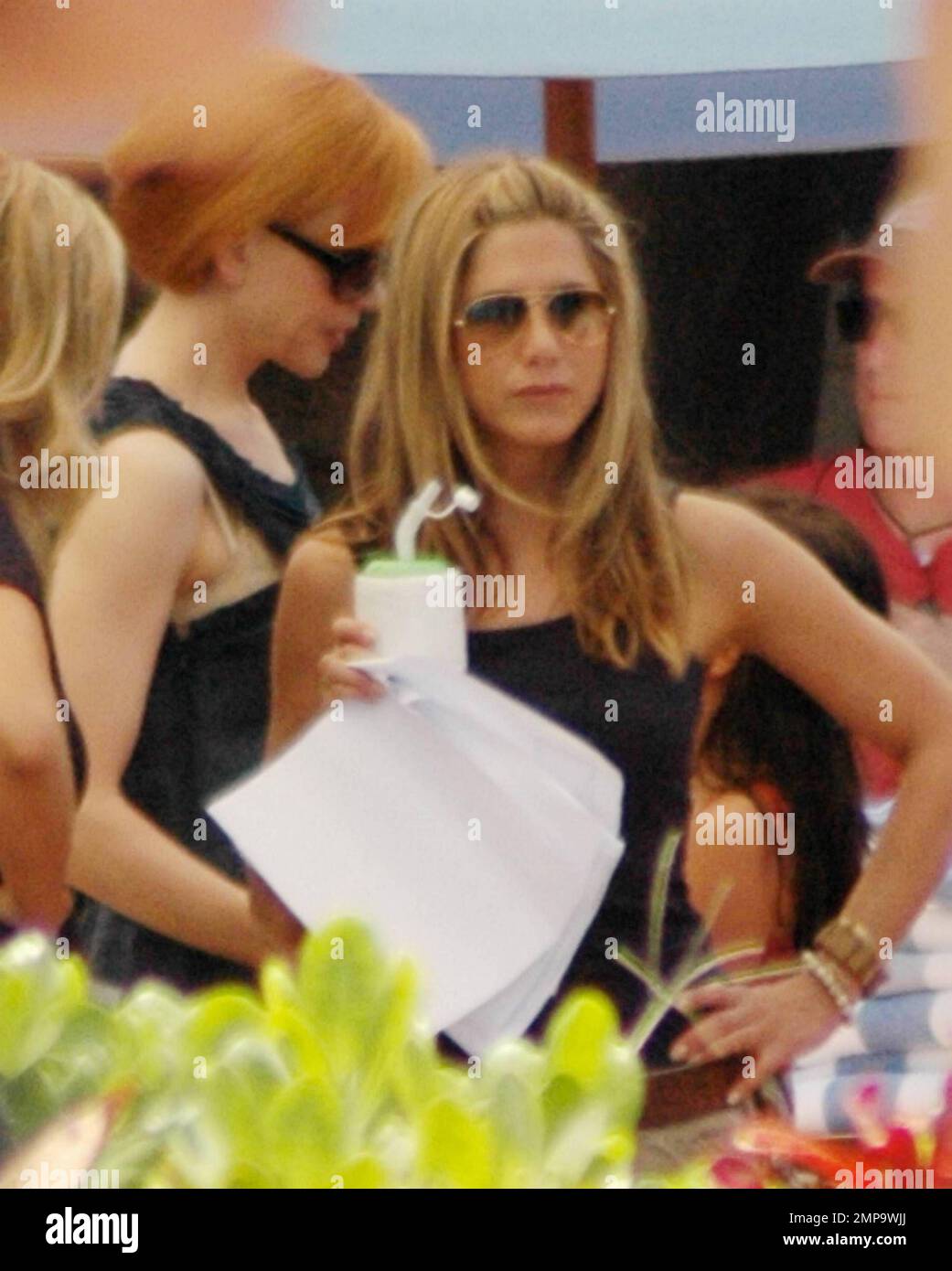 Hollywood stars Jennifer Aniston, Nicole Kidman and Adam Sandler goof ...