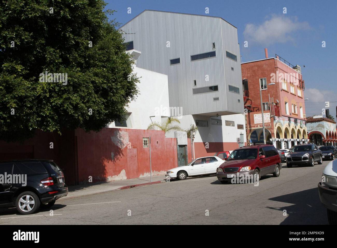 Anjelica Huston Robert Graham House