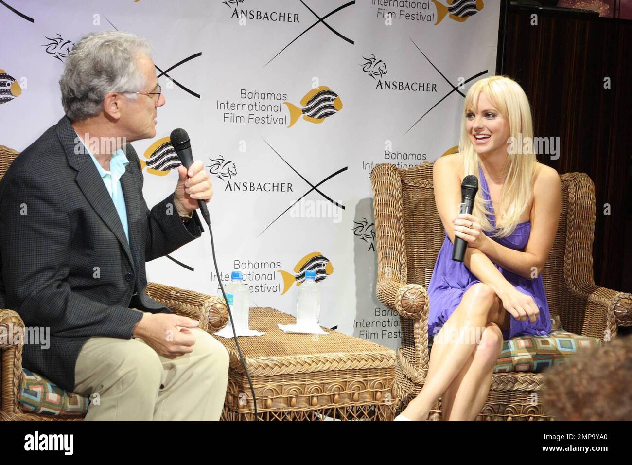 Scary Movie star Anna Faris honoured with the Rising Star award by the ...