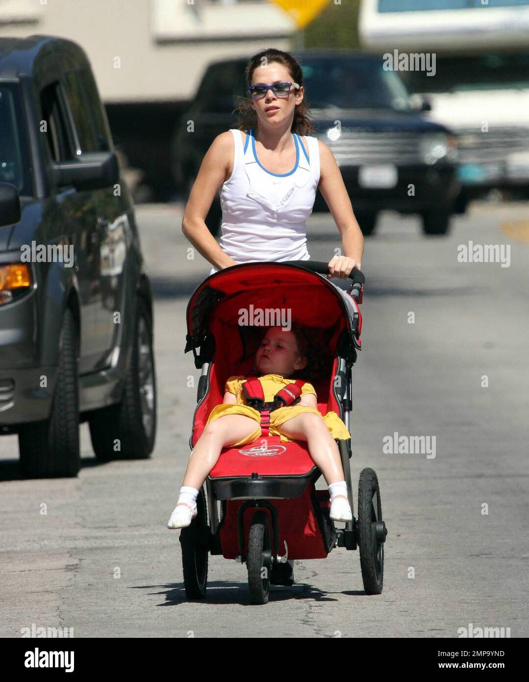 Anna friel and gracie friel hi-res stock photography and images - Alamy