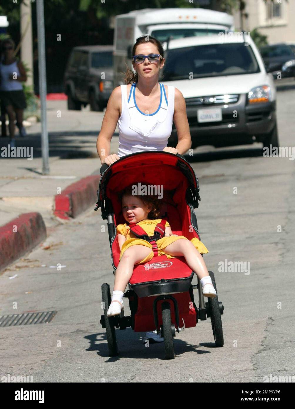 British actress and "Pushing Daisies" star Anna Friel jogs around her ...