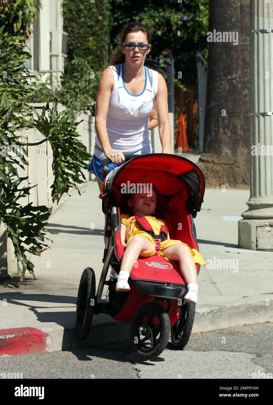 British actress and "Pushing Daisies" star Anna Friel jogs around her ...