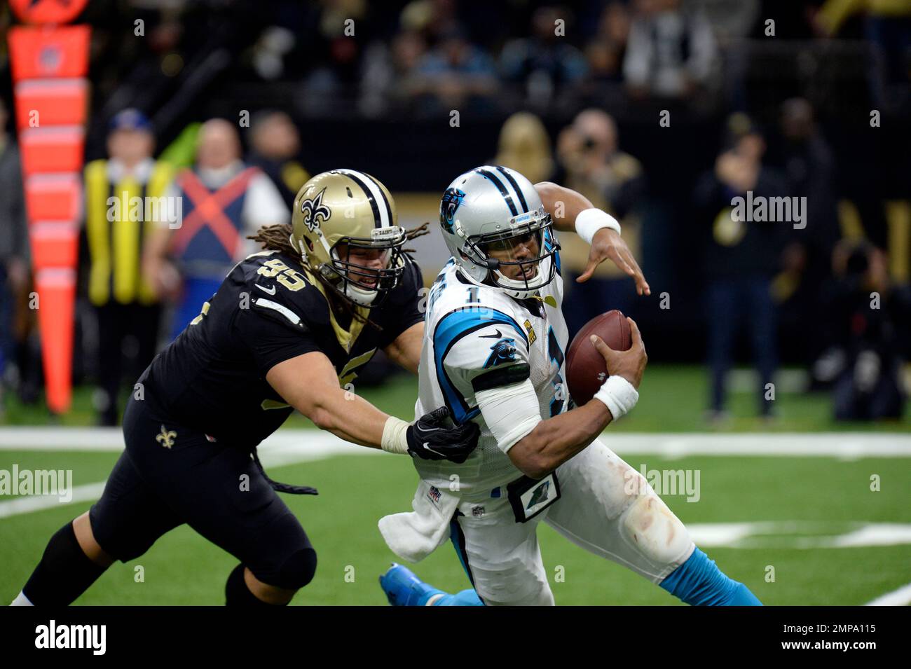 New Orleans Saints defensive tackle Tyeler Davison (95) chases down ...