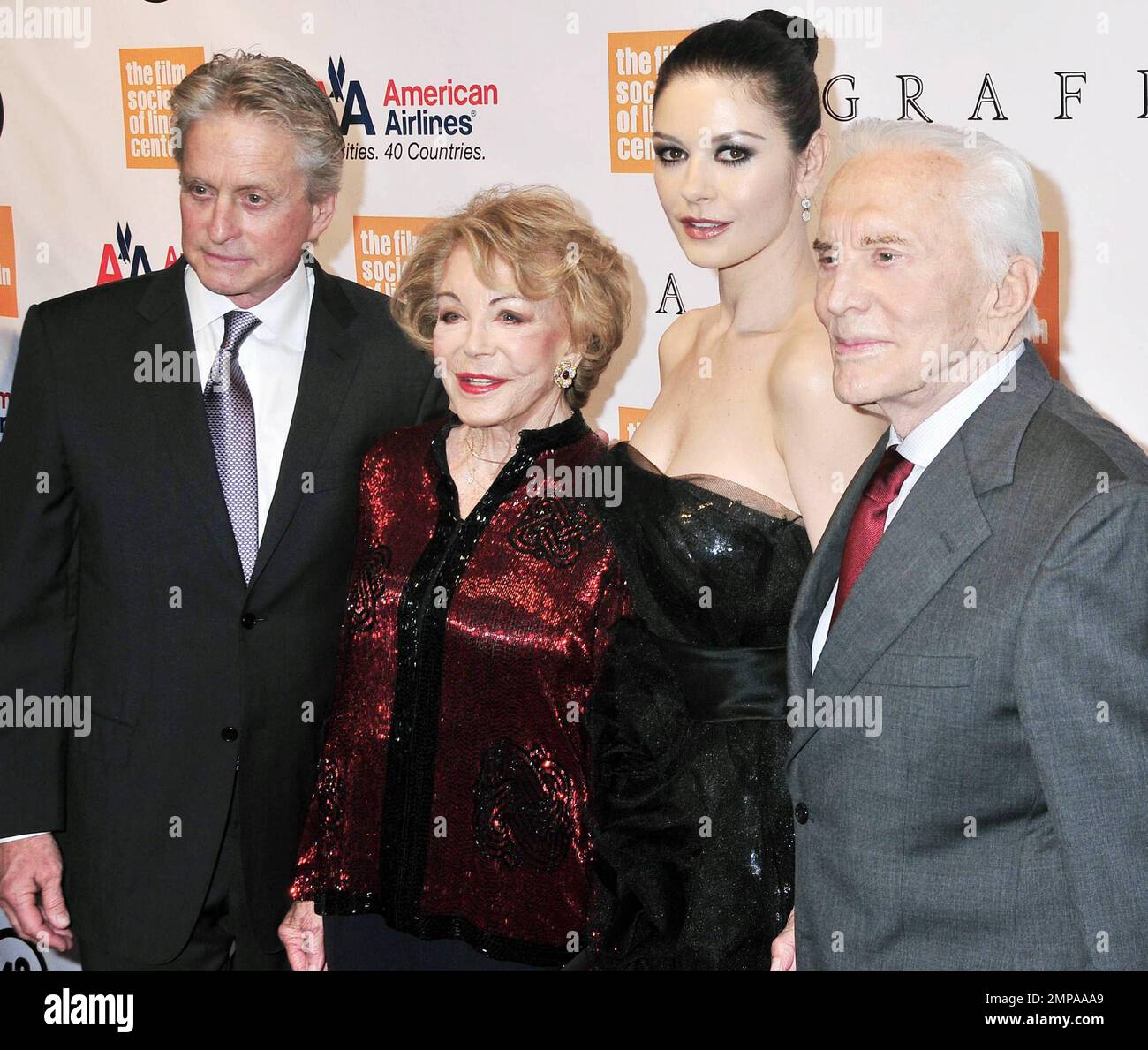 Actor couple Michael Douglas and Catherine Zeta-Jones, in a black ...