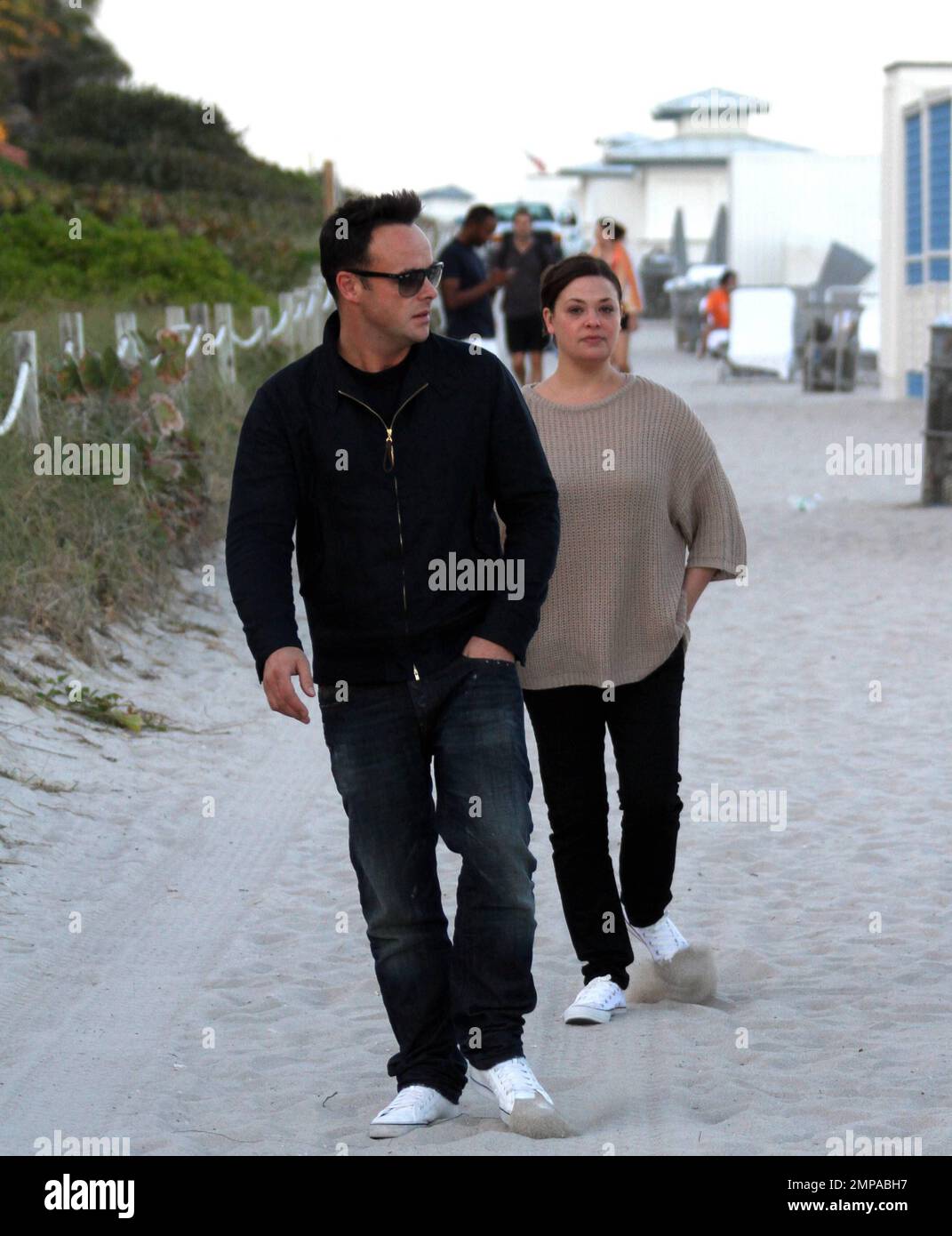 Ant McPartlin and his wife Lisa Marie Armstrong check out the beach ...
