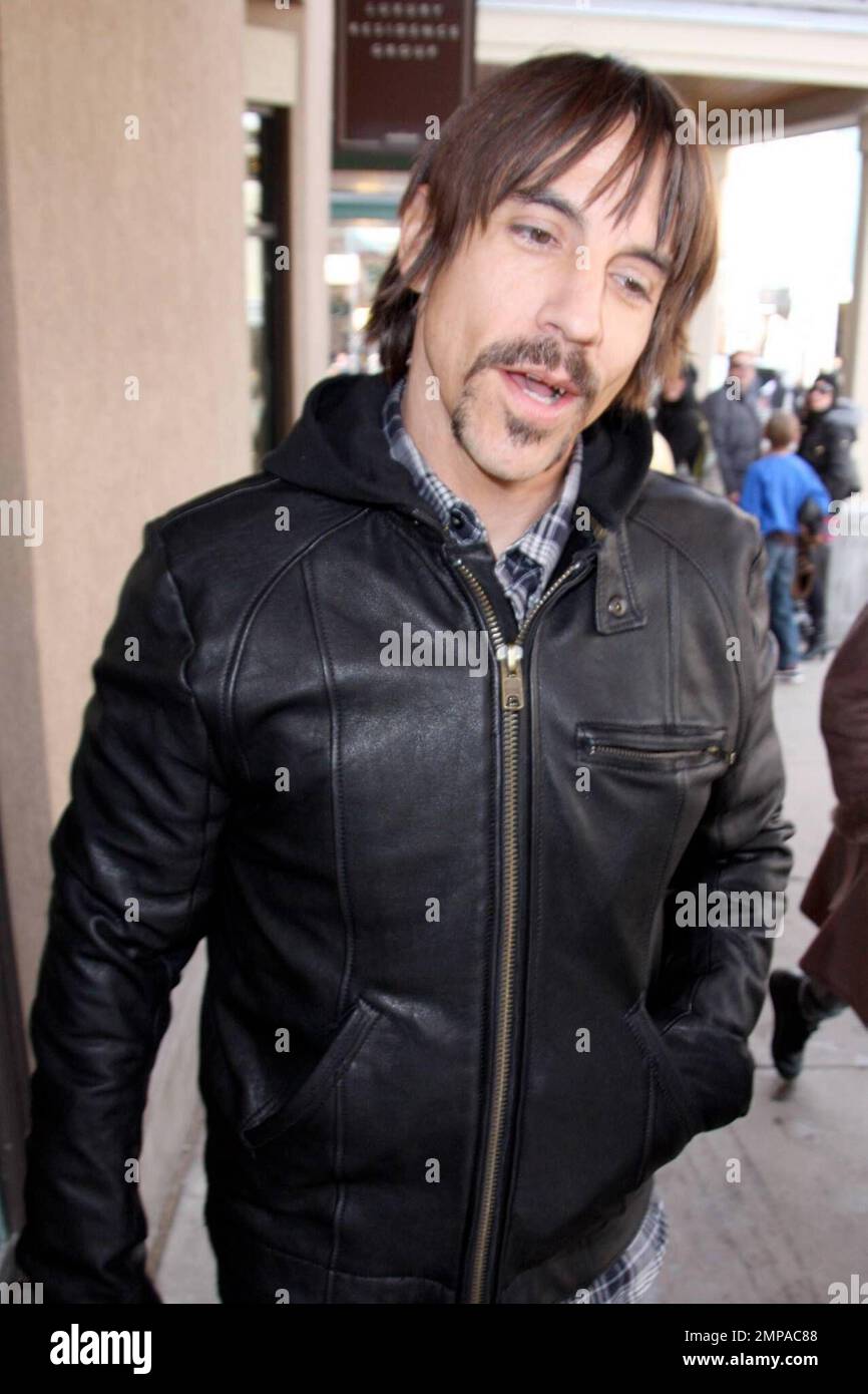 Anthony kiedis moustache hi-res stock photography and images - Alamy