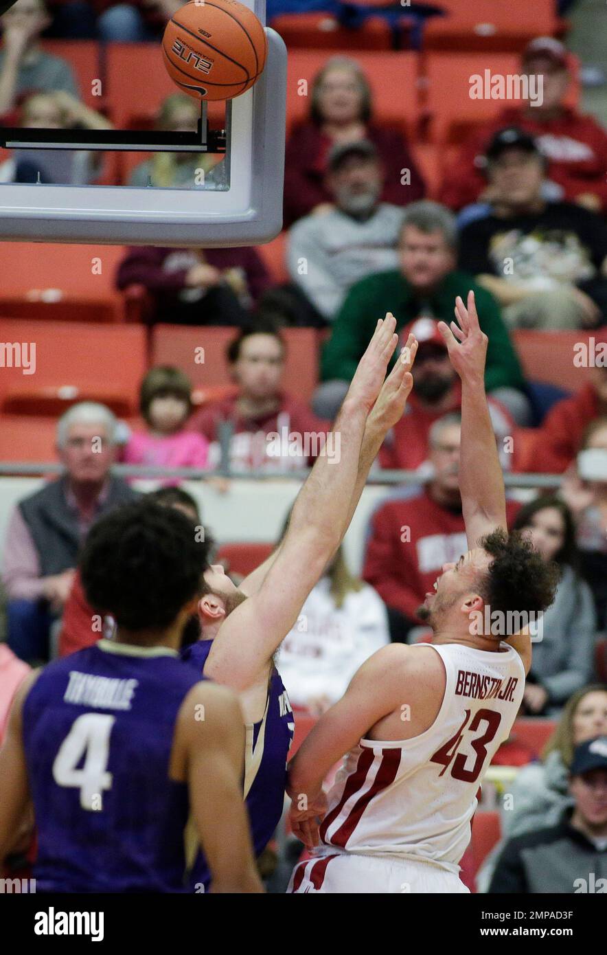 Washington State forward Drick Bernstine (43) shoots against Washington ...