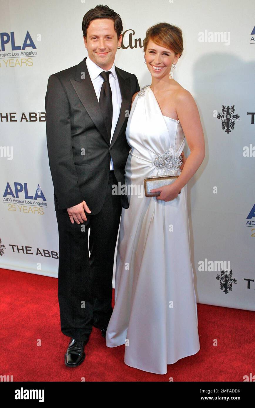 Jennifer Love Hewitt and Ross McCall arrive at the 7th Annual Oscar ...