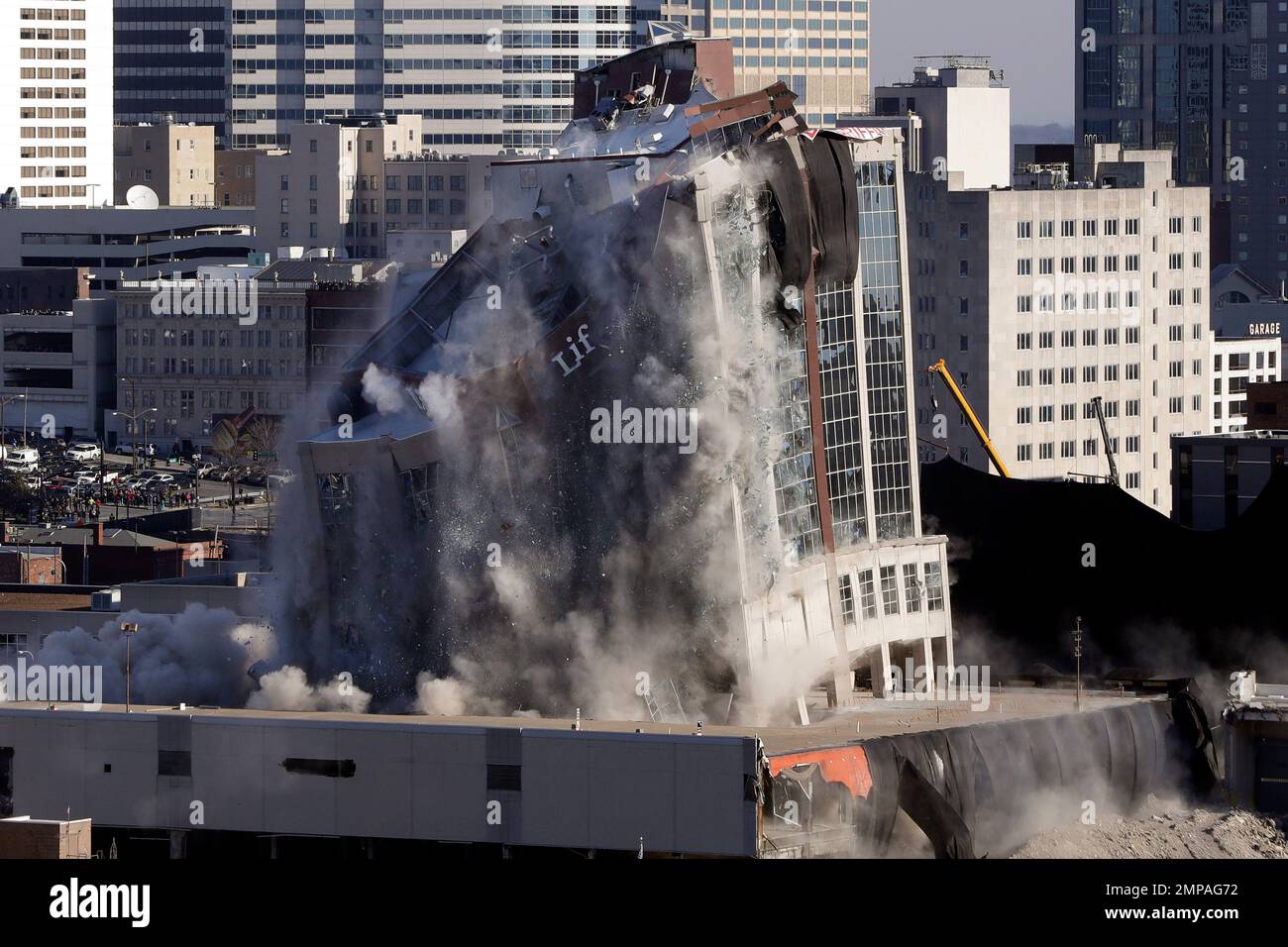 The 12-story tower that housed the former LifeWay Christian Resources ...