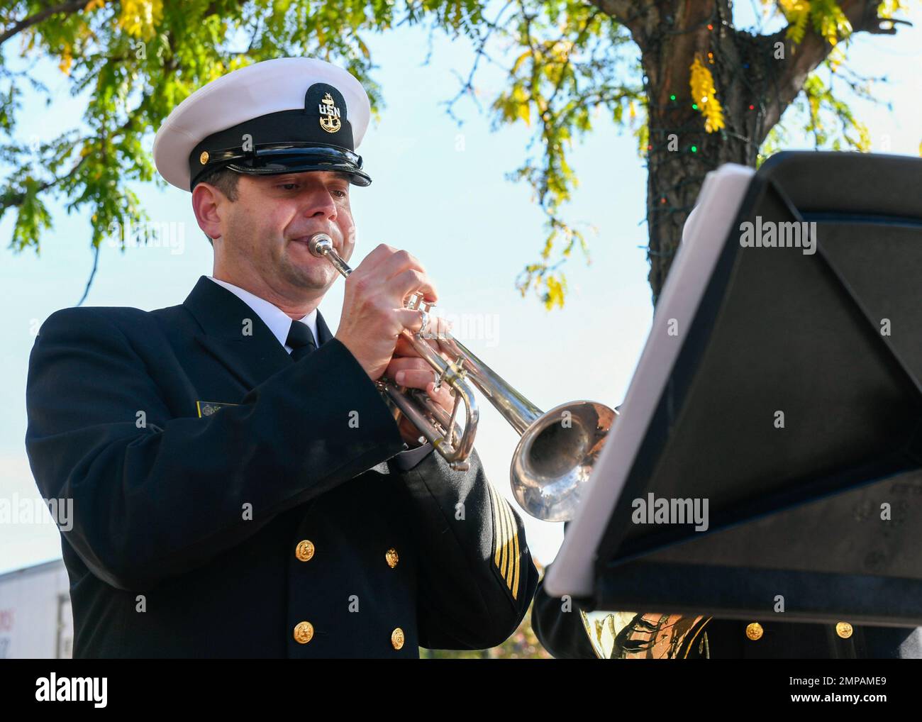 ANNAPOLIS, Md. (Oct. 12, 2022) Senior Chief Musician Davy DeArmond, a ...