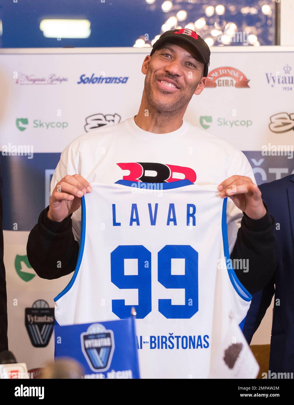 The father of American basketball players LiAngelo Ball and LaMelo Ball ...